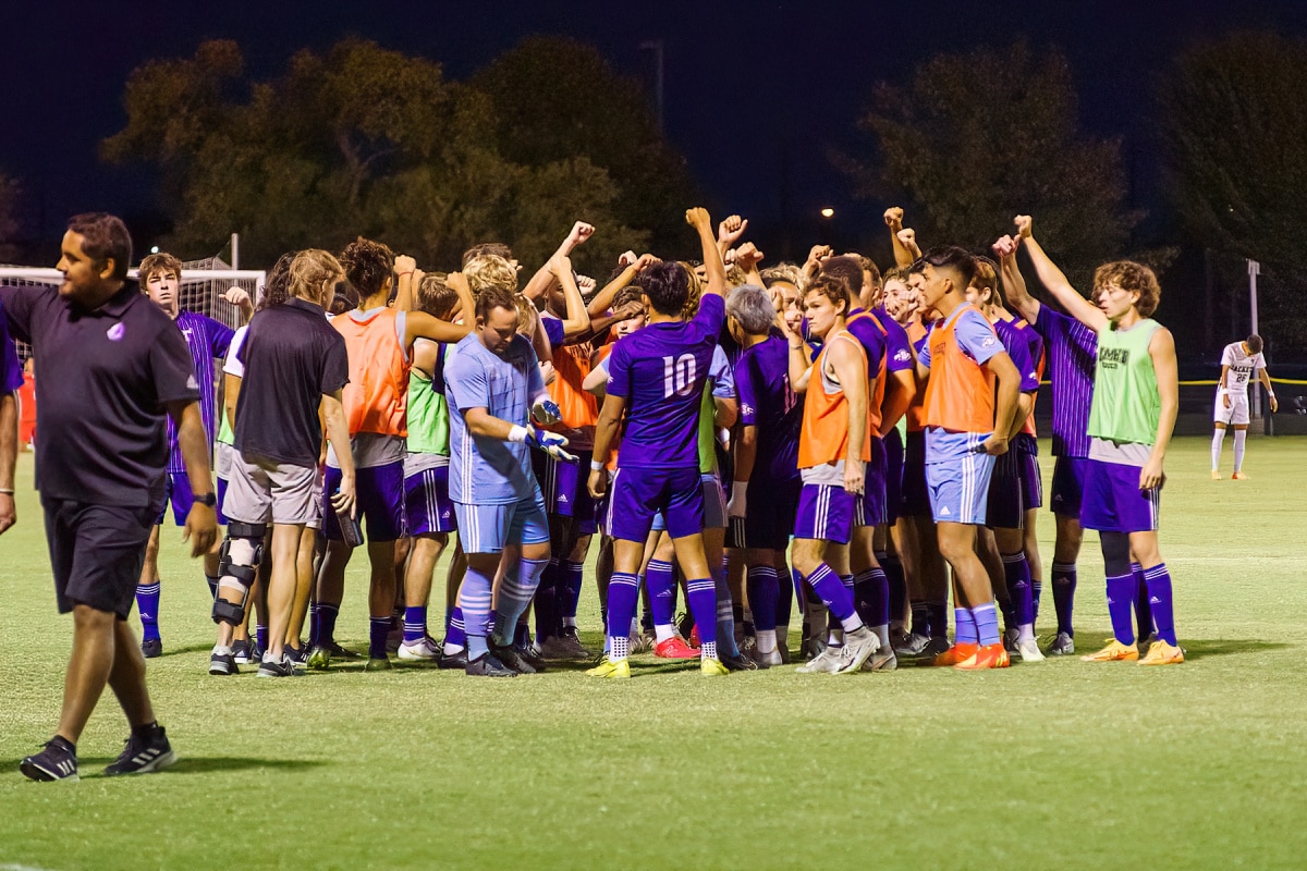 10/8/2022 UMHB Men's Soccer vs HPU | Photography by Russell Marwitz