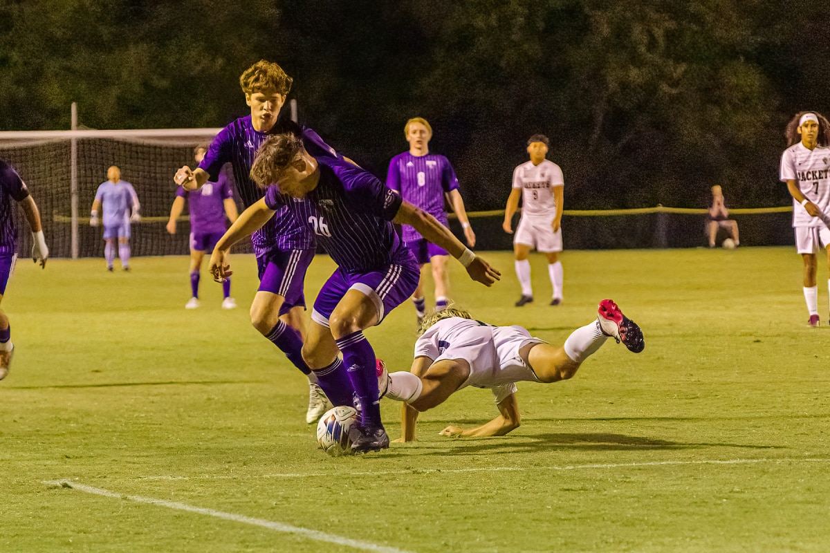10/8/2022 UMHB Men's Soccer vs HPU | Photography by Russell Marwitz